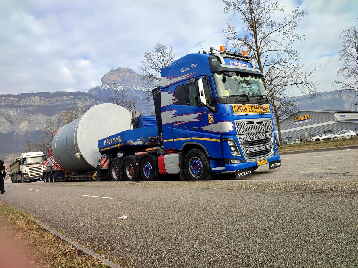 Road haulage - Services - Special & heavy transport - P. Adams