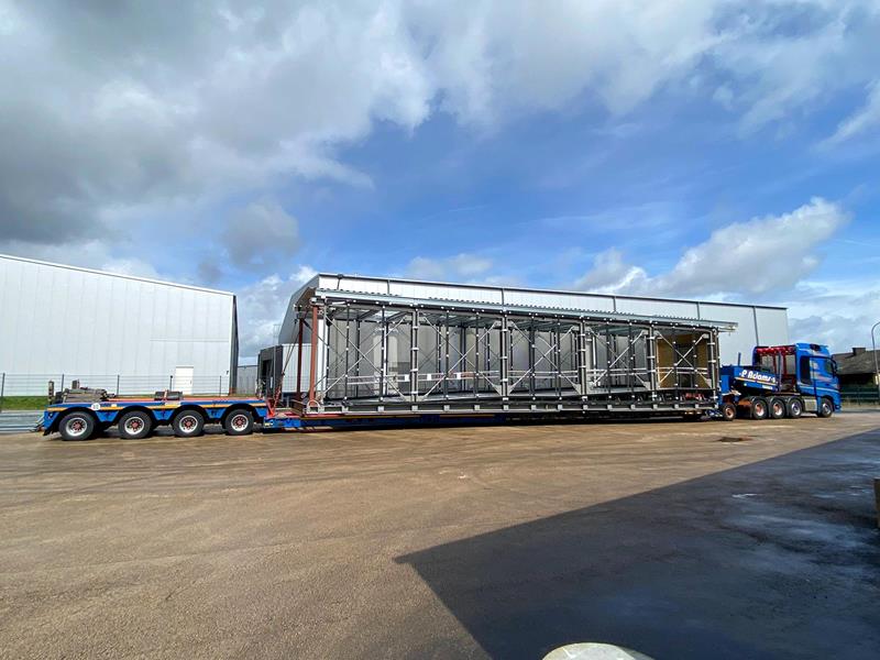 Special semi-trailers - Equipment - Special & heavy transport - P. Adams